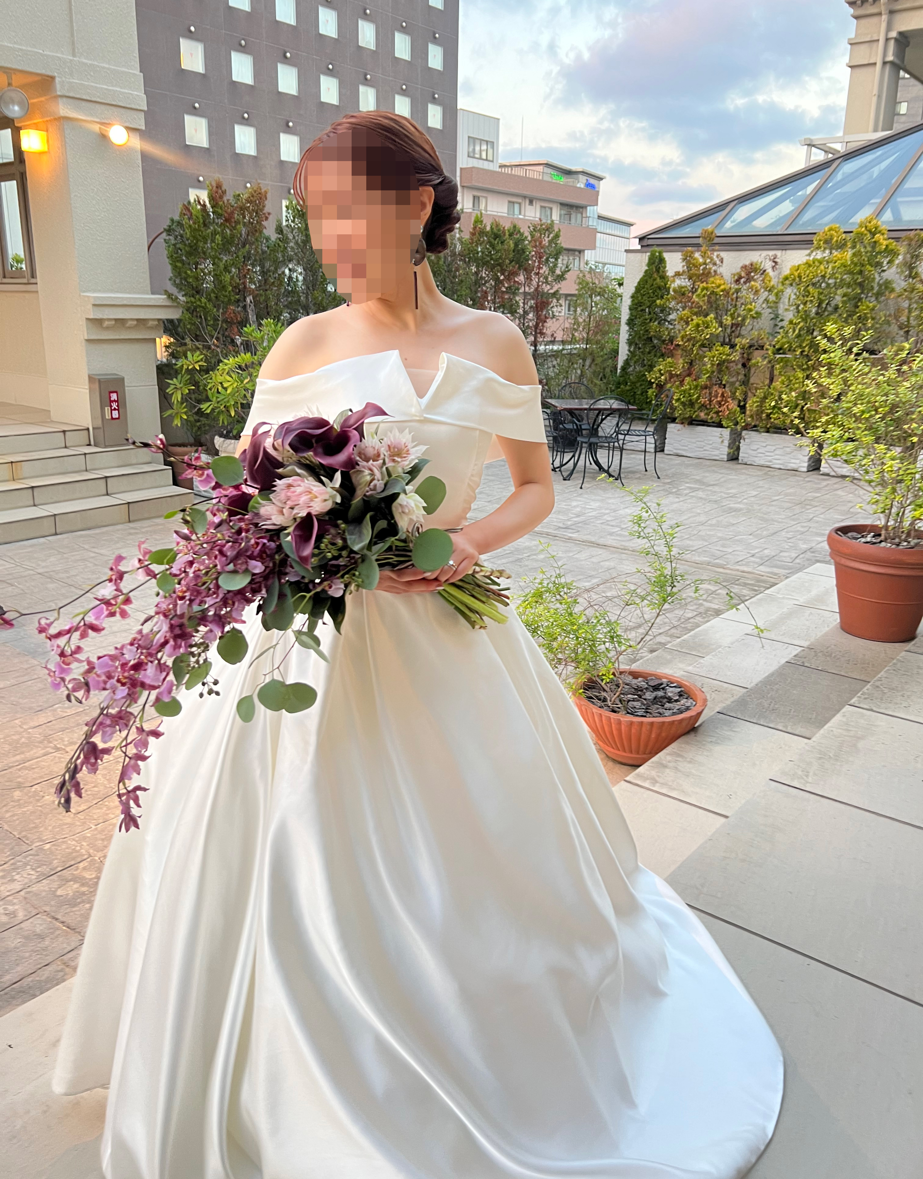 ウェディングドレス オフショルダー キラキラ ラインストーン ロング